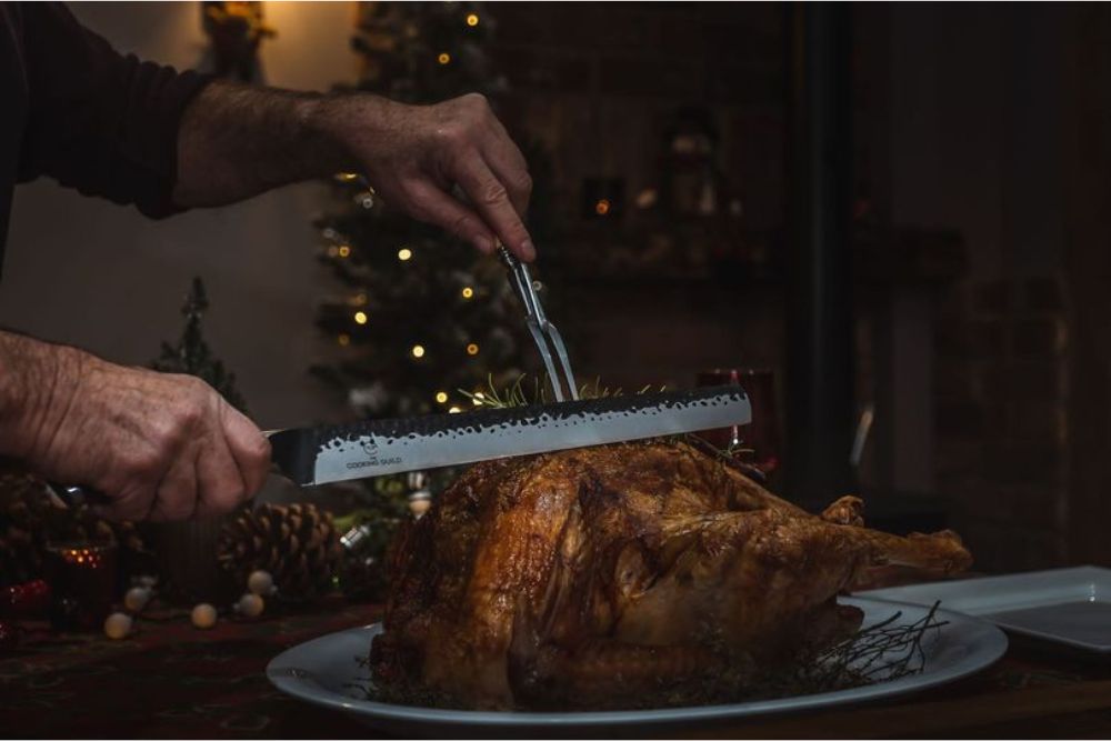 Carving The Perfect Turkey: A Step-By-Step Guide For Dads – TheCookingGuild